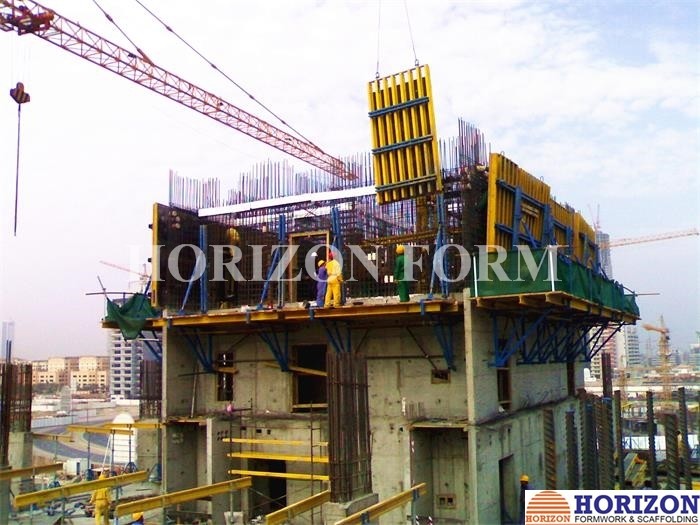 CB240 Self Climbing Scaffold System Powder Coated Loading Bearing Platform