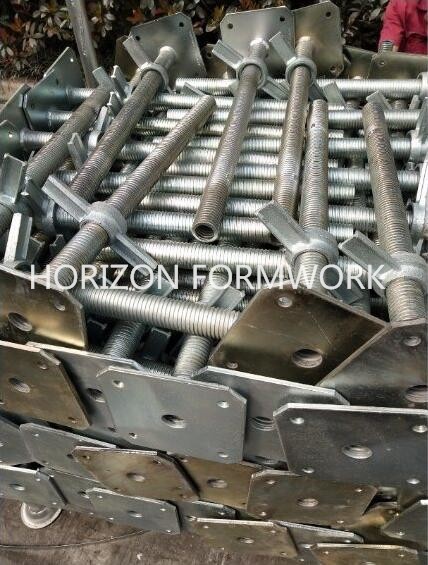 38mm X 600mm Scaffolding Leg Screws , Construction Screw Jacks BS1139 ...